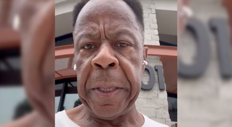 Hero Leo Terrell Stops Robbery at LA Starbucks as Crook Gloats That ...