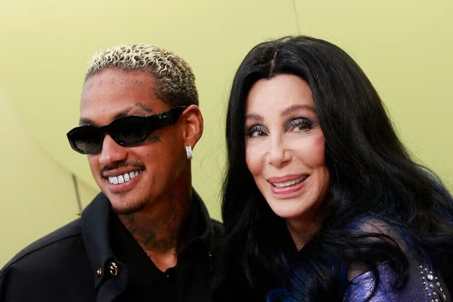 Pop Icon Cher: ‘If Trump Gets Re-Elected in 2024, I Will Leave the ...
