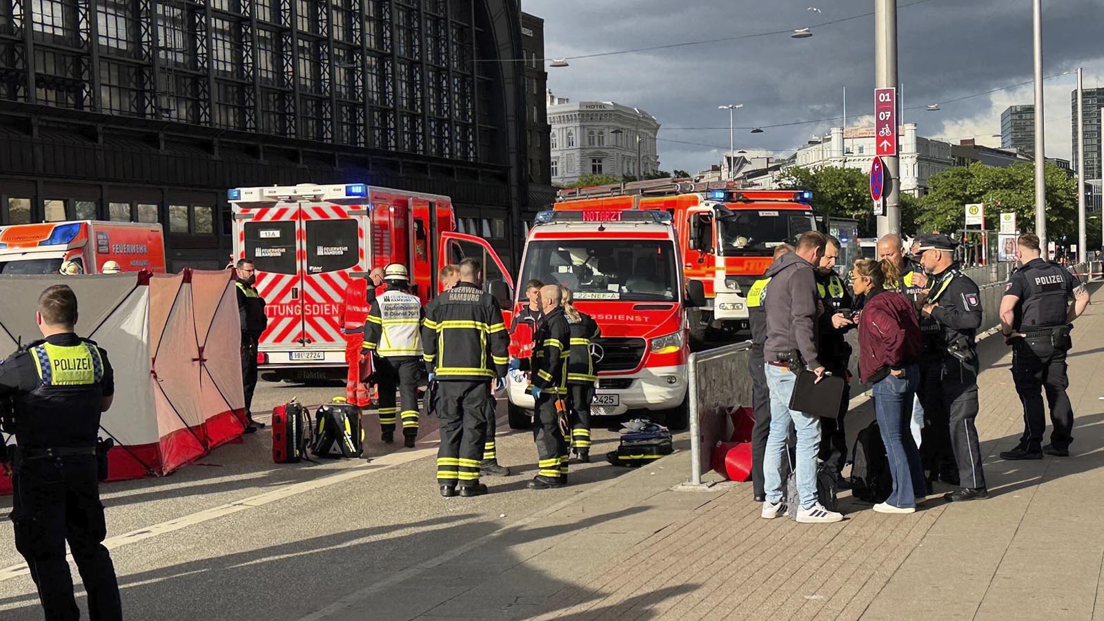 17 Hurt in Knife Attack at German Train Station — Woman Arrested - News ...