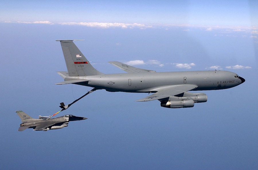 Air Force KC-135 Refueling Tanker Crashes in Iraq - News Addicts